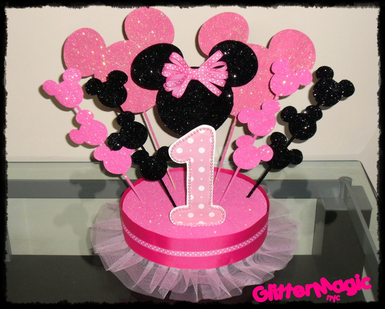 centerpiece | Minnie mouse theme party, Mickey mouse parties, Minnie ...
