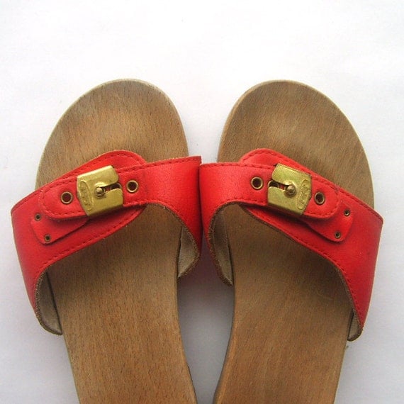 Classics: Dr. Scholl’s Original Exercise Sandal | Annie Likes Things