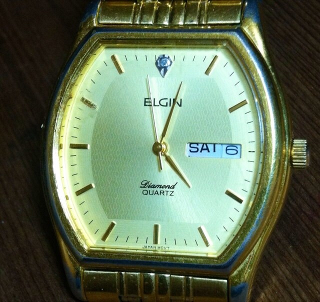 Beautiful ELGIN Quartz Watch Gold Tone With Day / Date – Etoys2013